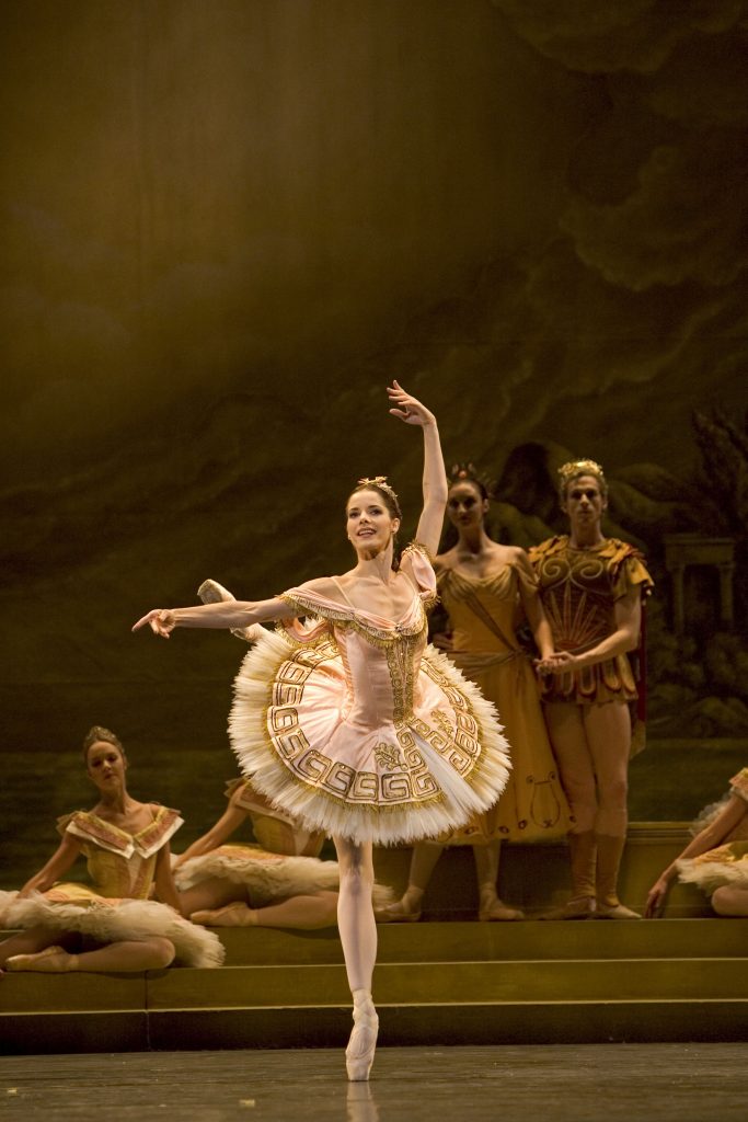 Darcey Bussell DBE is made Artist Laureate of The Royal Ballet School ...